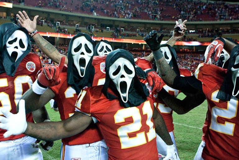 NFL Five Halloween Raffle! | Panini Games